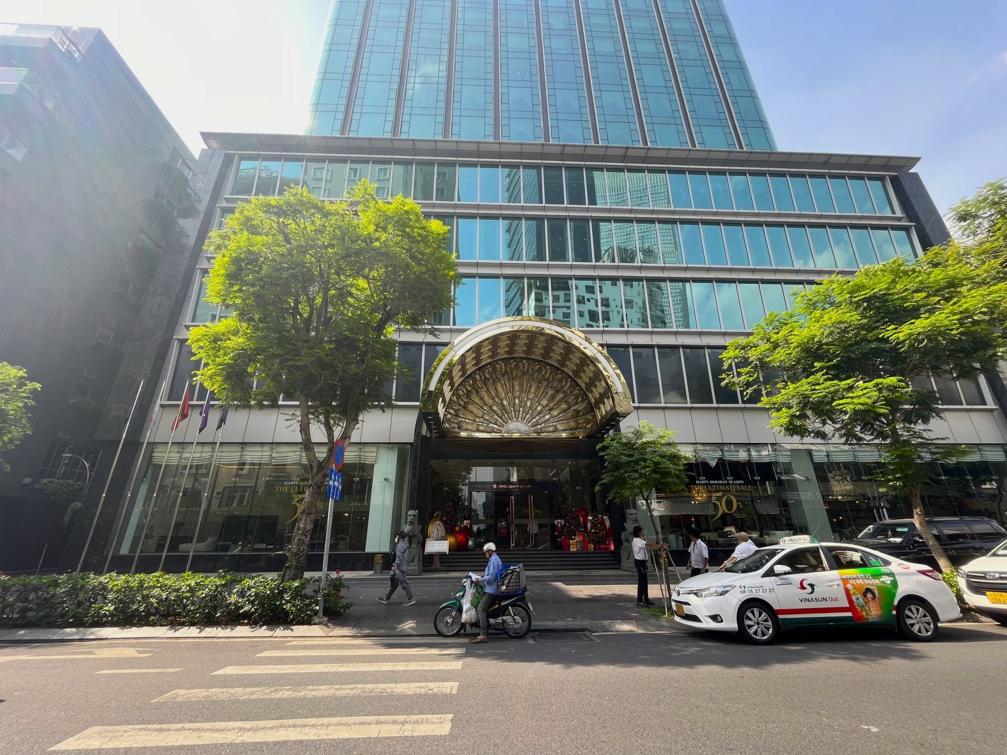 Cận Cảnh đường Đồng Khởi Một Trong Những Tuyến Phố đắt đỏ Nhất Thế Giới